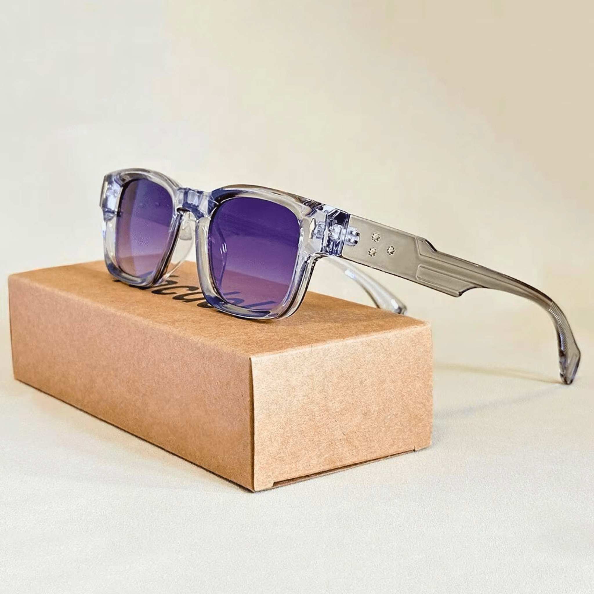 The Savaro Frame – Weston & Finch